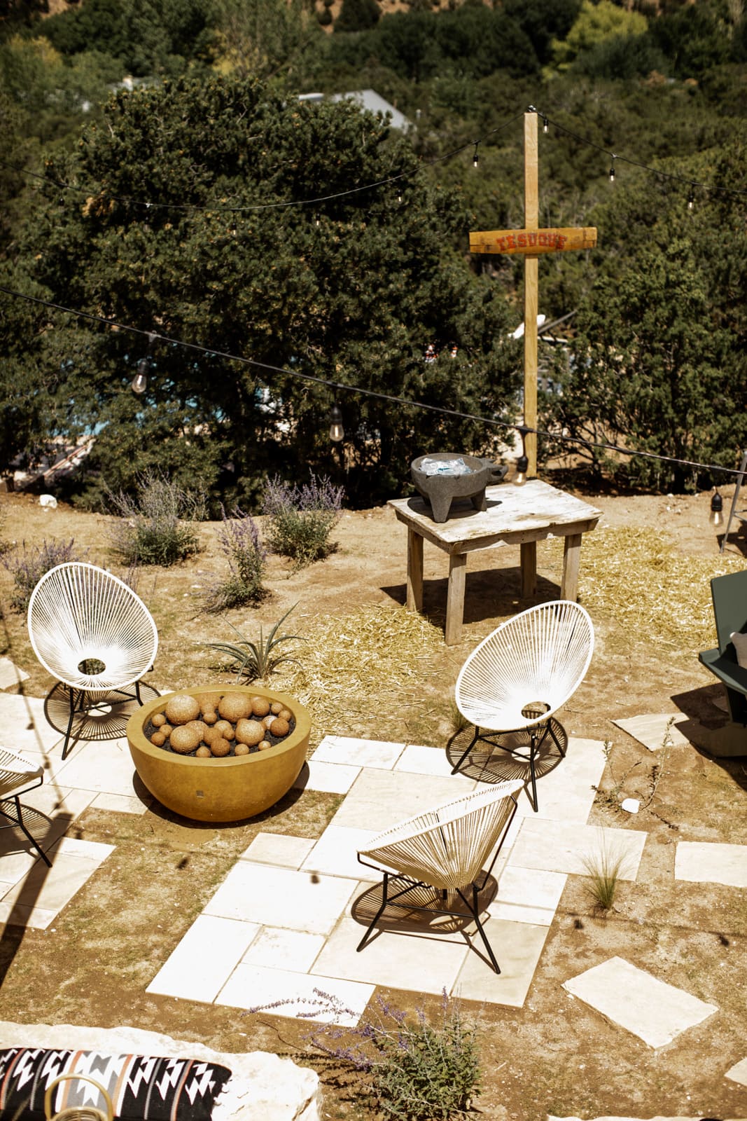 SANTA FE - TESUQUE - NEW MEXICO | Lilly Red